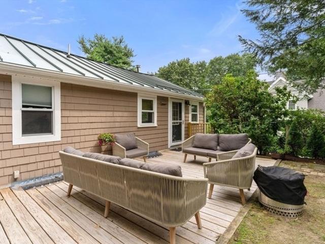 15 Woodland Rd, Wayland, MA 01778