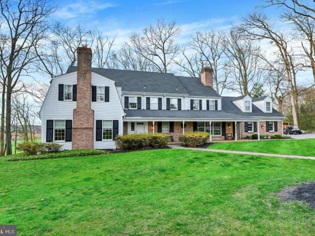 15 Woodmyers Rd, York, PA 17403