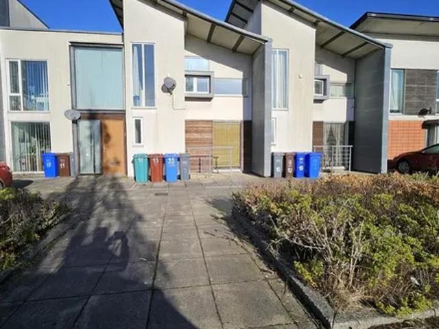 15 Wren Way, Manchester, M11 3NH, United Kingdom | 3 bed townhouse for rent #136495095 | Rentberry