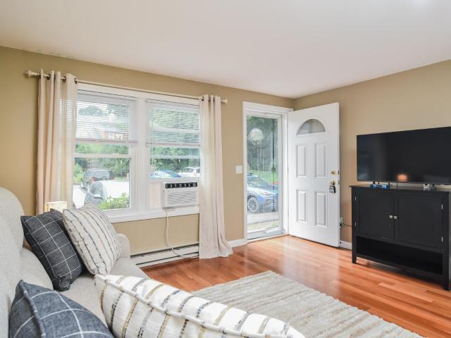 15 Wyman Street # 14