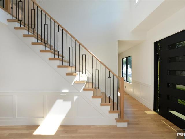 15 Wyckoff Terrace