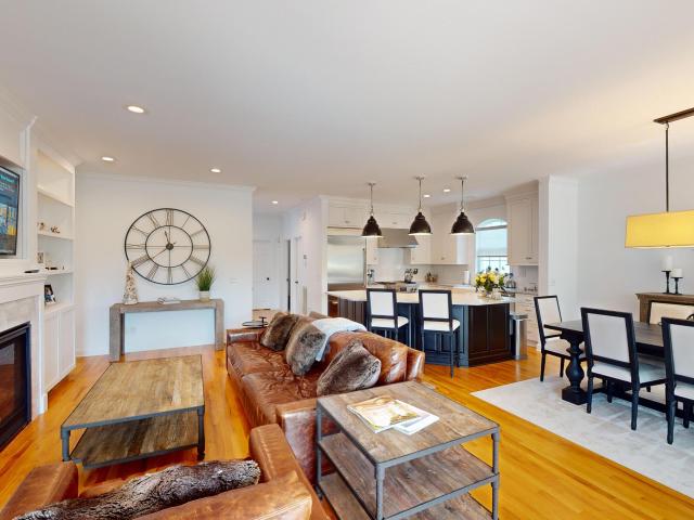 15 Yacht Harbor Court
