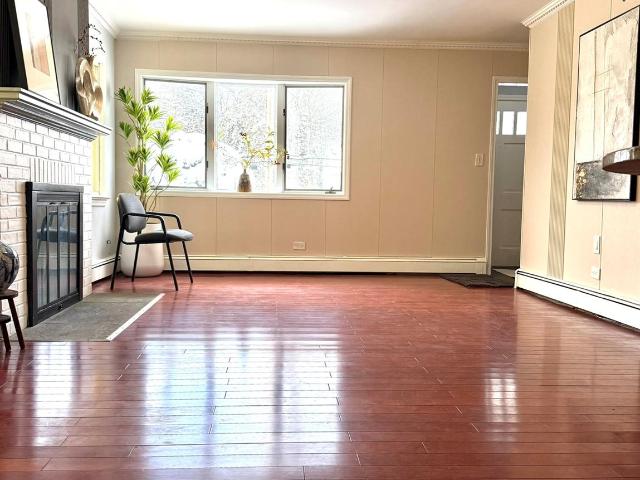 15 Abington Avenue