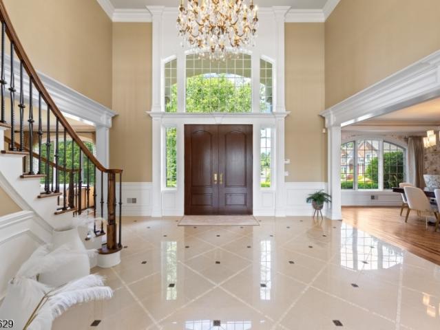 15 Adams Way