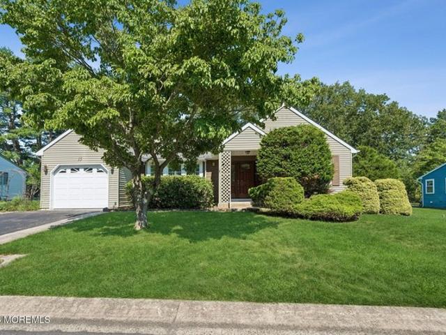 15 Amherst Rd Unit 64, Whiting, NJ 08759