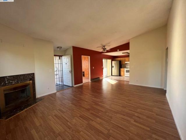 15 Astrida #10, Hayward, CA 94544