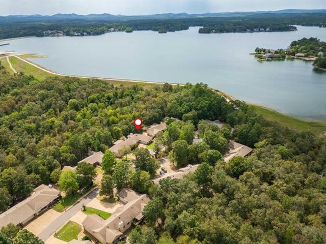 15 Arista Ln, Hot Springs Village, AR 71909