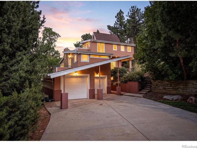 15 Arrowleaf Court