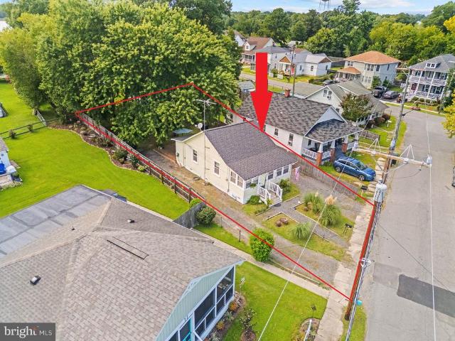 15 Bancroft Avenue