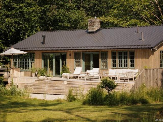 15 Back Shandelee Rd, Livingston Manor, NY 12758