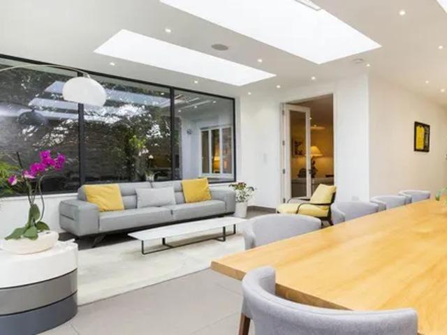 15 Barnet Gate Lane, London, EN5 2AA, United Kingdom | 5 bed house for rent #110712097 | Rentberry