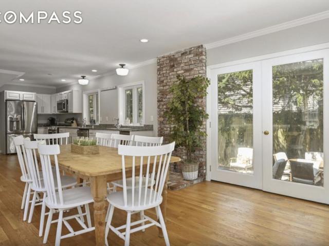 15 Bay View Rd, Barnstable, MA