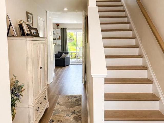 15 Baybreeze Drive