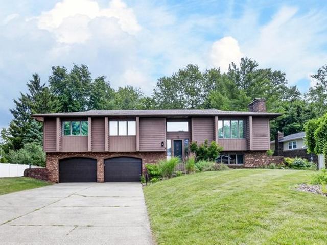 15 Bayshore Dr, Battle Creek, MI 49015