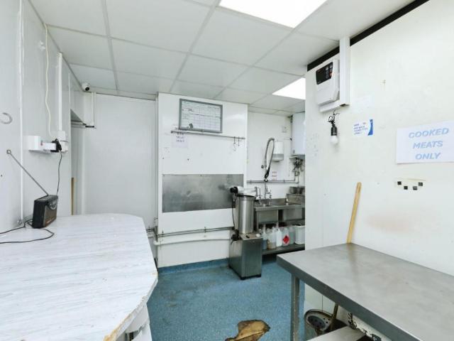 15 bed flat for sale