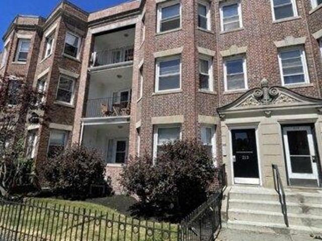15 bedroom, Boston MA 02135 104480399