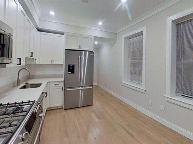 15 bedroom, Boston MA 02135 104514438