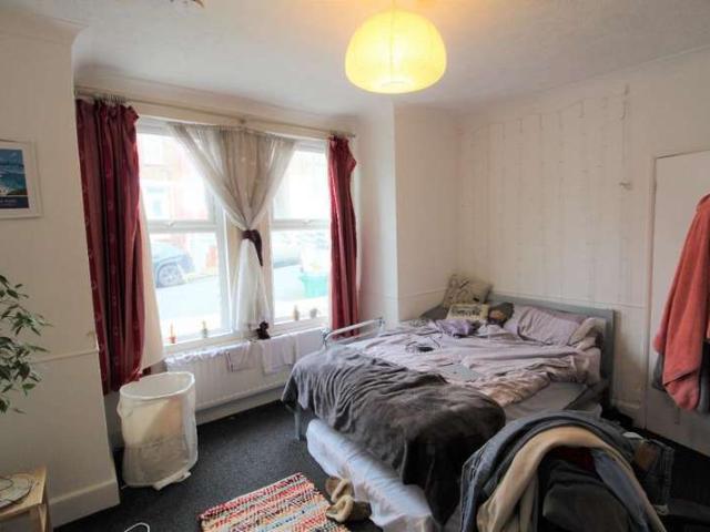 15 Bedroom Flat