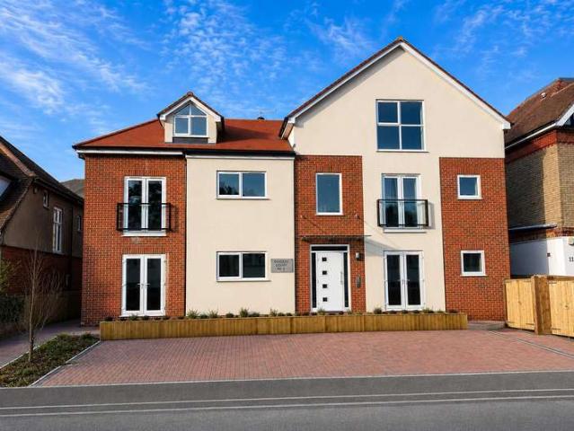 15 Bedroom Flat