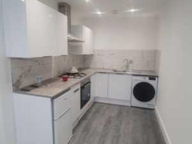 15 bedroom flat in 15 Unit Block OF Flats 13 x 1 Bed and 2x 2Bed Flats Rent HP20