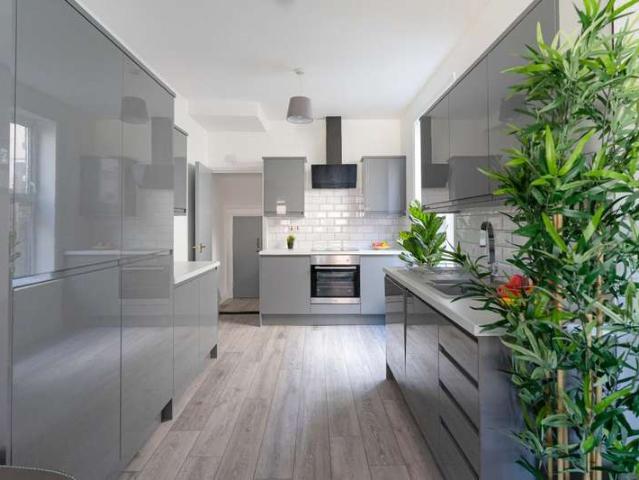 15 Bedroom House