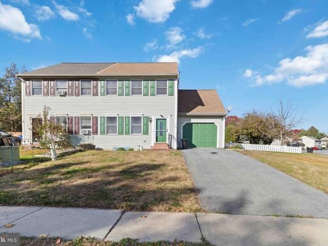 15 Beech Ln, Elizabethtown, PA 17022