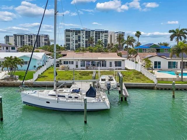 15 Bellevue Dr, Treasure Island, FL 33706