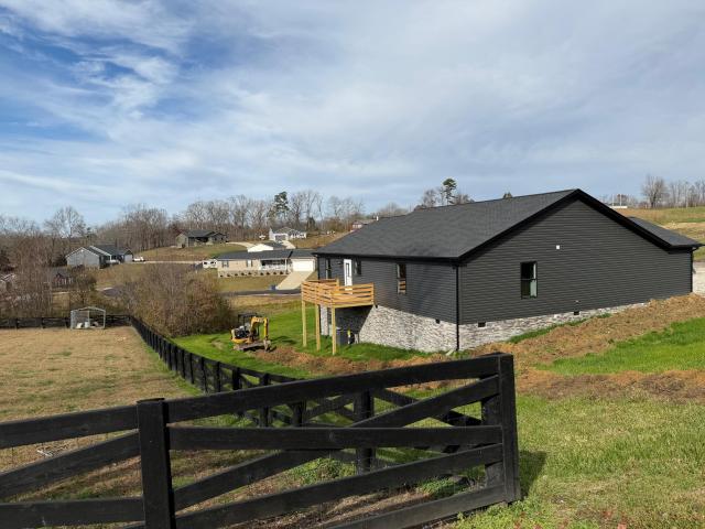 15 Bellwood Lane