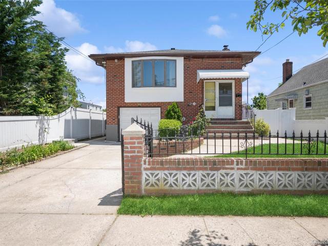 15 Belmont Boulevard