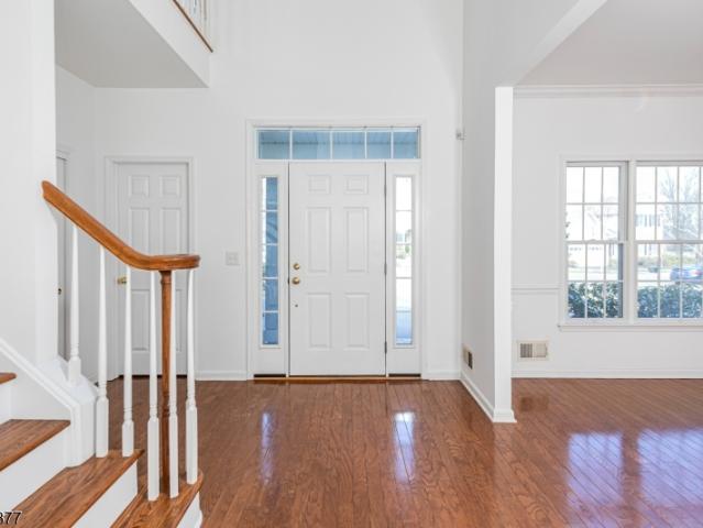 15 Bethpage Dr