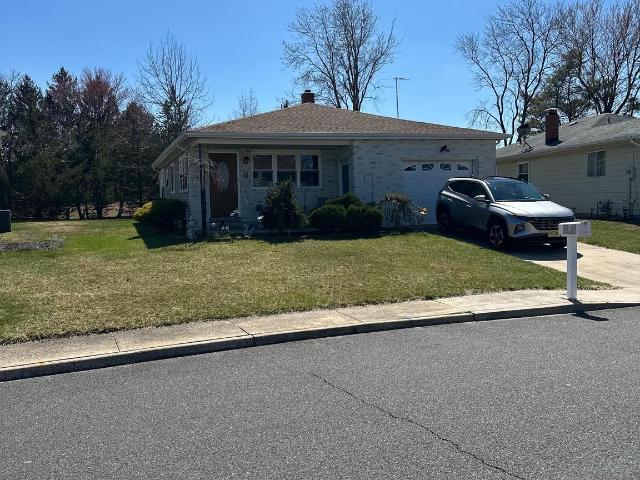 15 Bonaire Dr, Toms River, NJ 08757 | MLS #22608