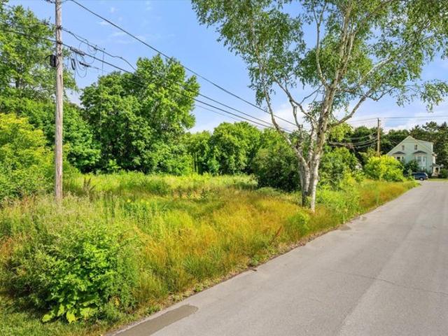 15 Bond St, Bangor, ME 04401