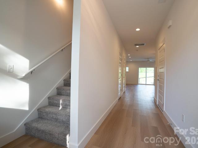 15 Bolton Street # 8