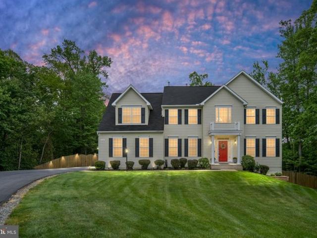 15 Blossom Tree Ct, Stafford, VA 22554