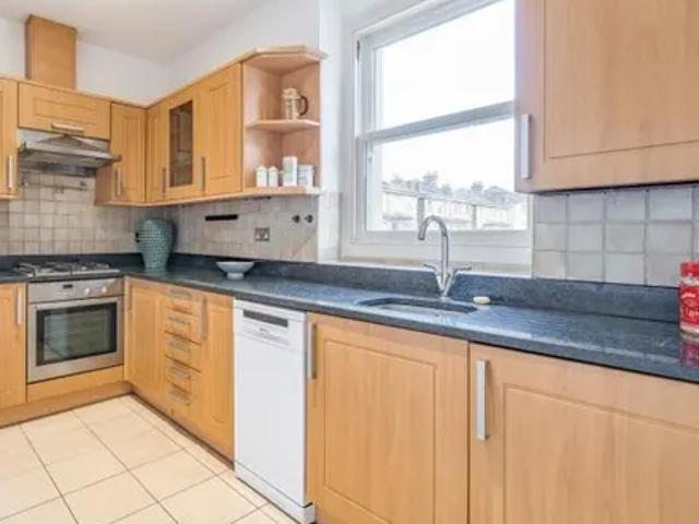 15 Blackheath Village, London, SE3 9LA, United Kingdom | 3 bed apartment for rent #138776727 | Rentberry