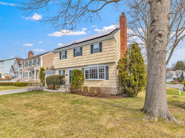 15 Brookside Lane