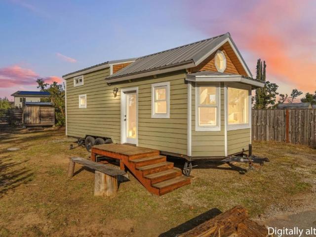15 Braemoor Drive