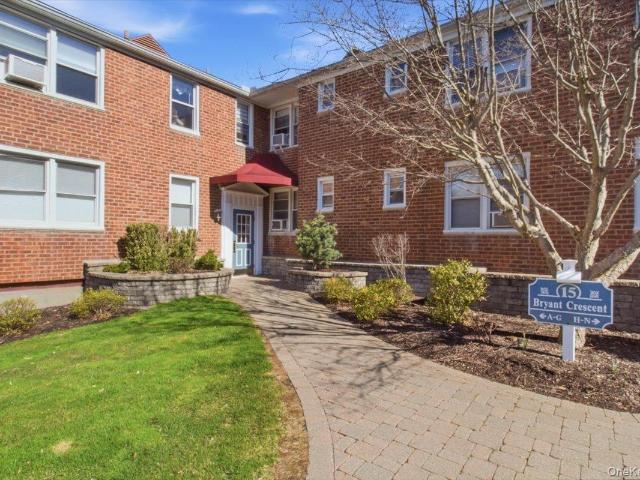 15 Bryant Crescent 2B
