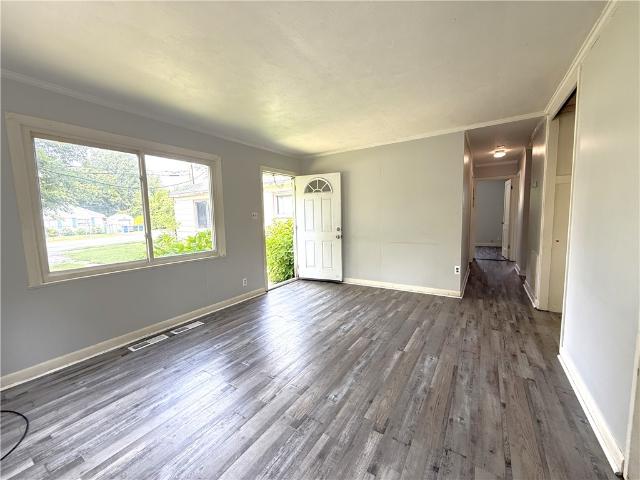 15 Buck Road