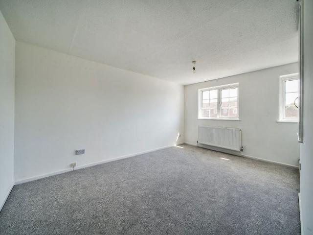 15, Buckingham Drive, Chichester