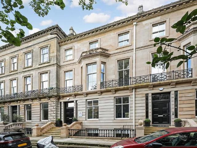 15 Buckingham Terrace, G12 2 bed flat to rent £3,500 pcm £808 pw