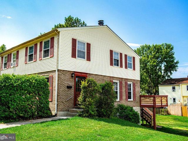 15 Burnsway Court # 9G