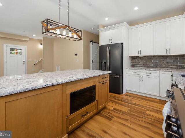 15 Byran Dr