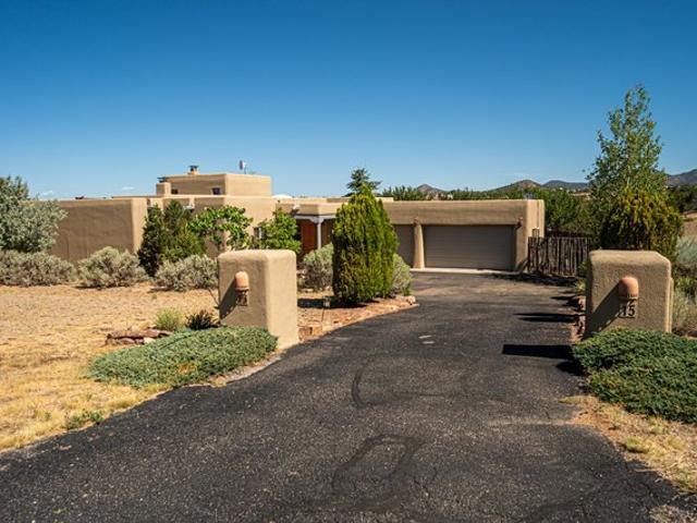 15 Calle Cal, Santa Fe, NM 87508