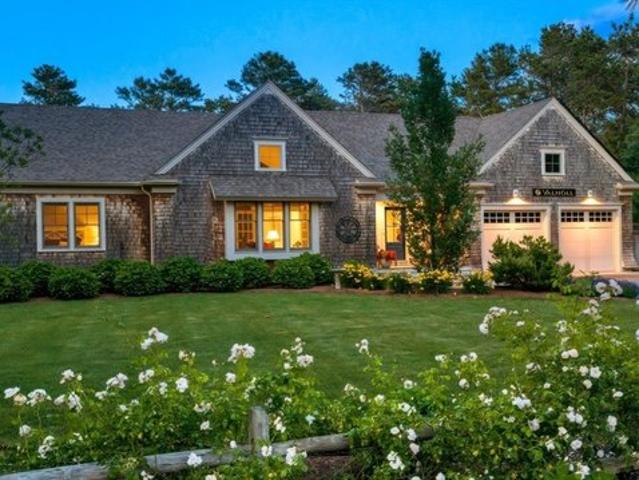 15 Capt Bellamy Rd, Wellfleet, MA 02667