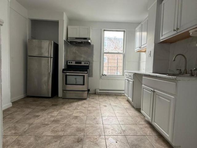 15 Cedar St, Yonkers, NY 10701