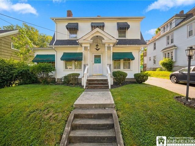 15 Chautauqua Ave, Jamestown, NY 14701