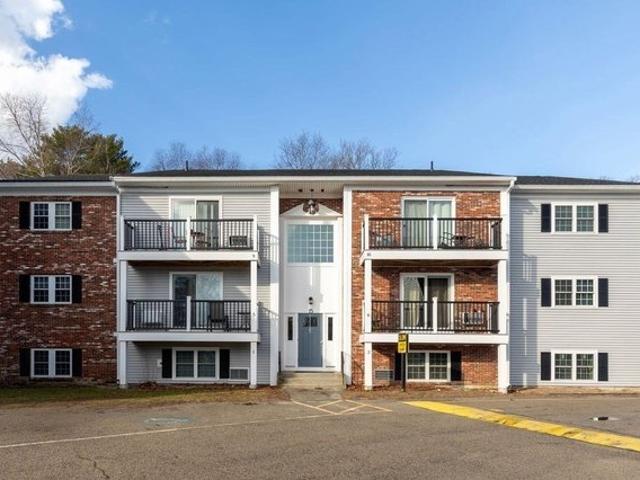 15 Chapel Hill Dr Apt 1, Plymouth, MA 02360