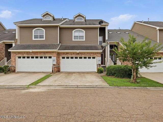 15 Charleston Cir, Brandon, MS 39047
