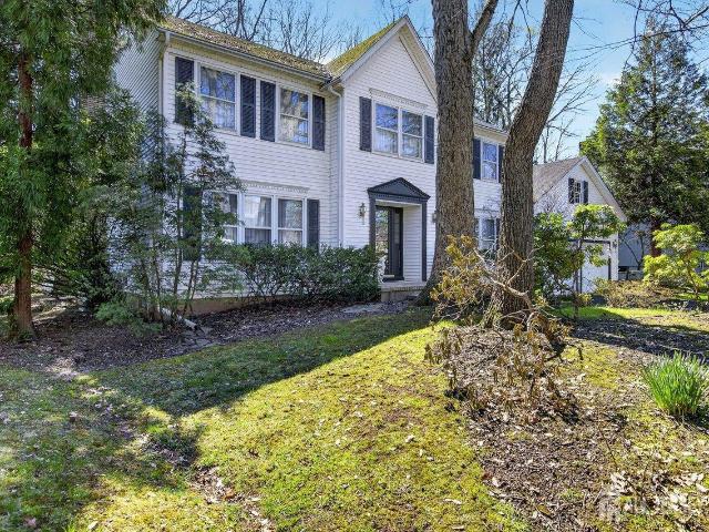 15 Cherokee Road